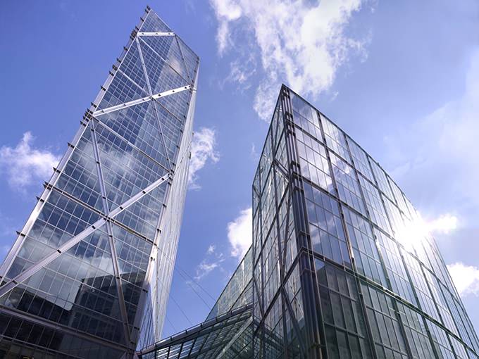 SOM Architect Rappels Down London's Broadgate Tower – SOM