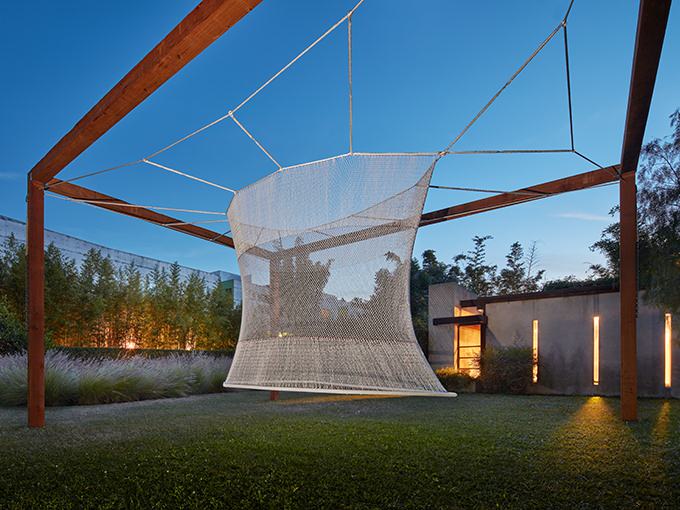 Gallery: Fantastical Floating Sculptures That Will Send Your Mind ...