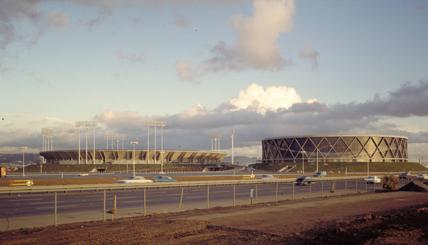 Oakland - Alameda County Coliseum – SOM