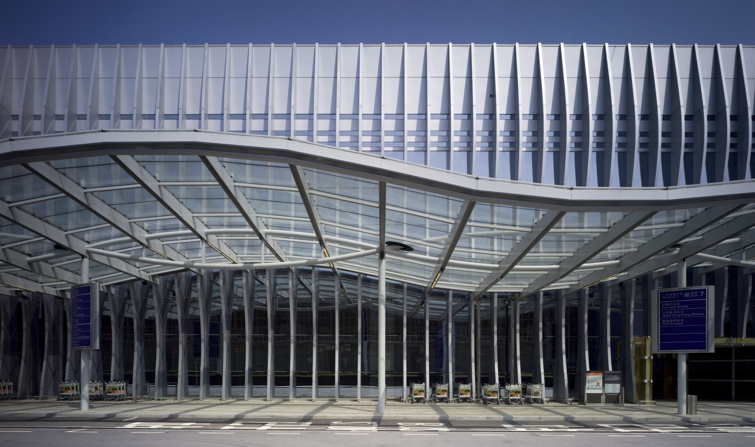 Hong Kong International Airport - Terminal 2 and Skyplaza – SOM