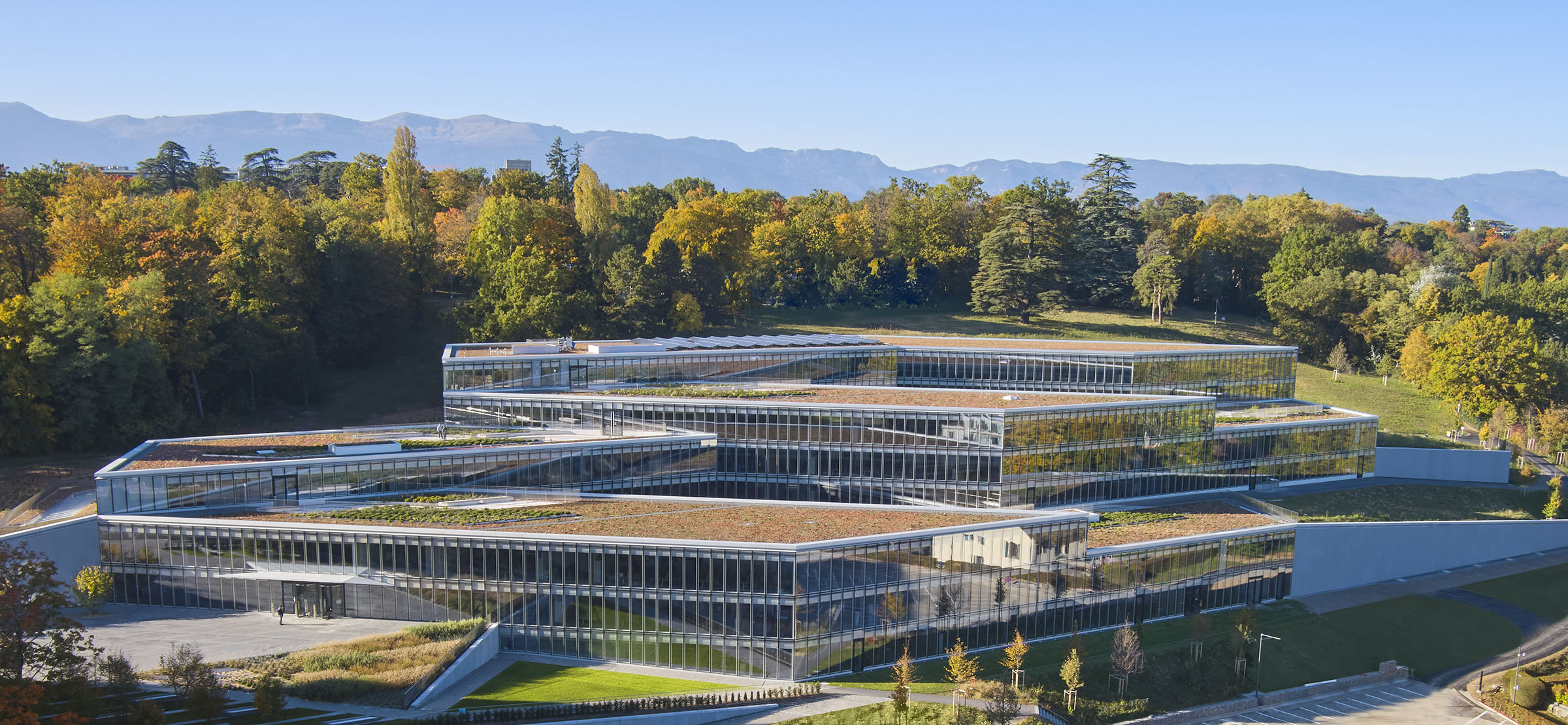 SOM and Burckhardt+Partner Create Mass-Timber Office on Lake Geneva – SOM
