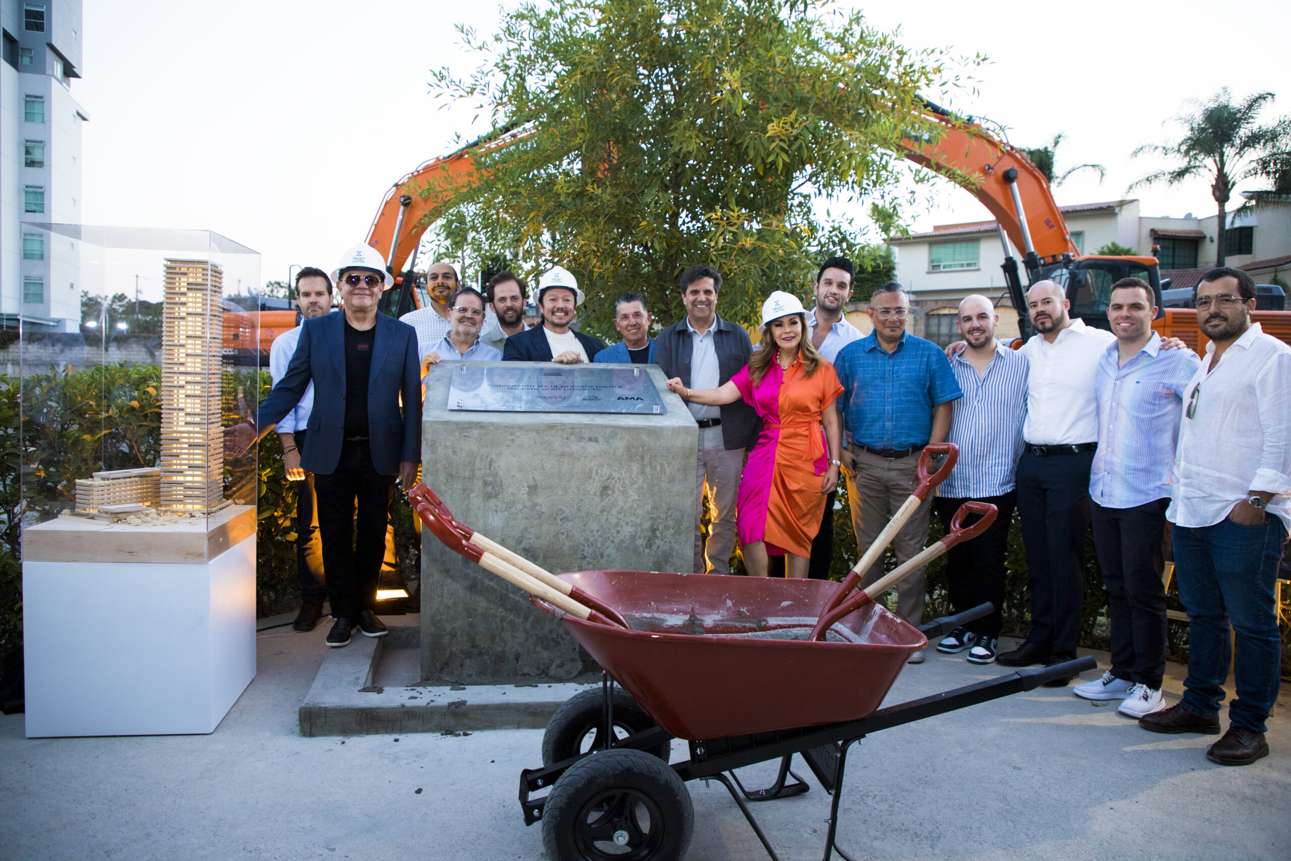 Legend Project Team Celebrates Groundbreaking in Guadalajara – SOM